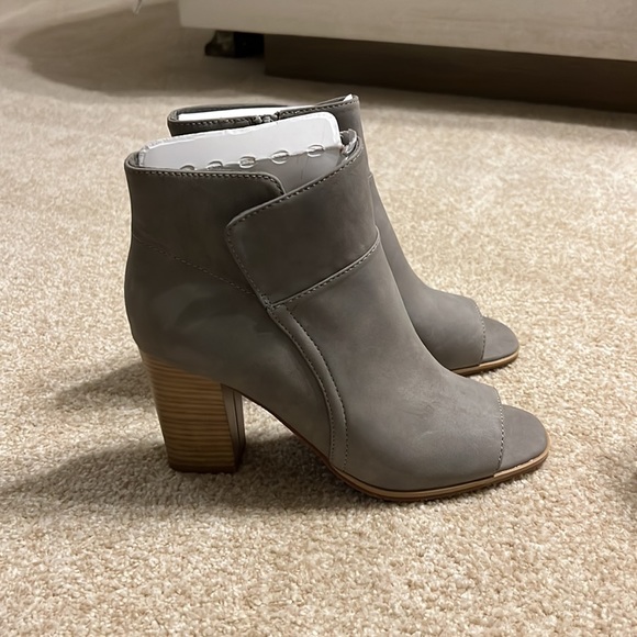 BC Footwear | Shoes | Bc Footwear Scale Grey Vnubuck | Poshmark